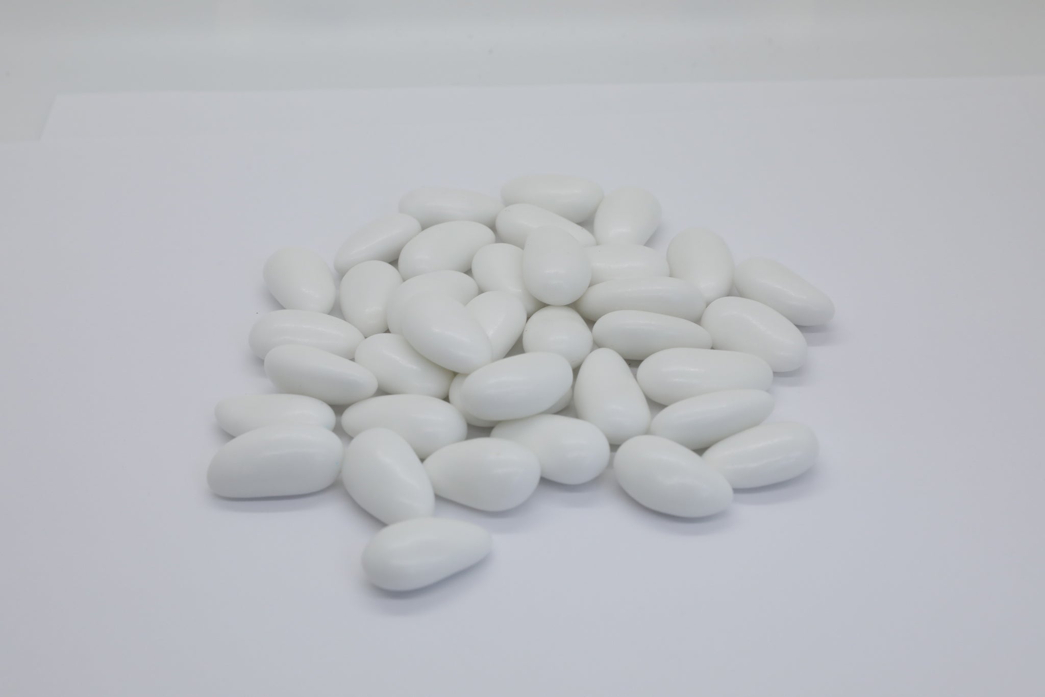 JORDANIAN ALMONDS – Alameer fresh nuts